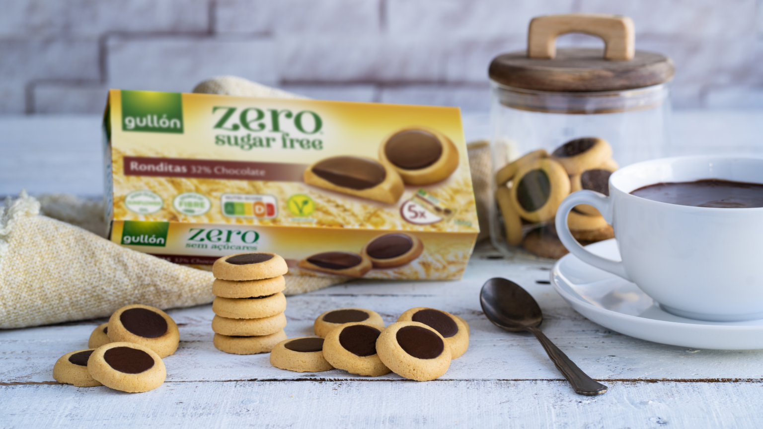 32% Dark Chocolate - Biscuits with fibre, Biscuits with no sugar ...